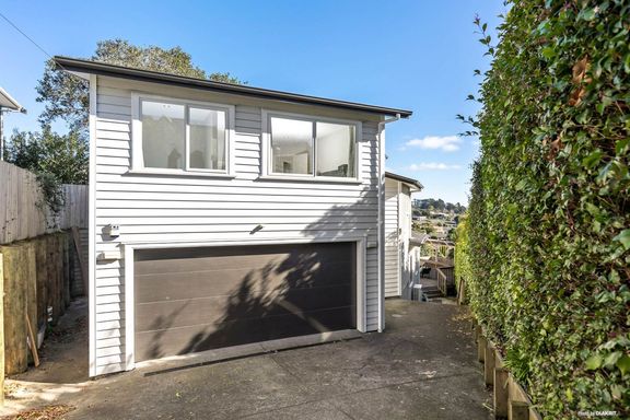 Property value - 26A Sunset Road, Unsworth Heights - realestate.co.nz