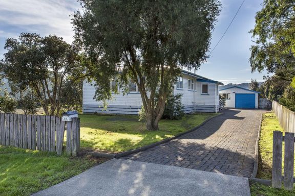 Property value - 55 Parakai Avenue, Parakai - realestate.co.nz