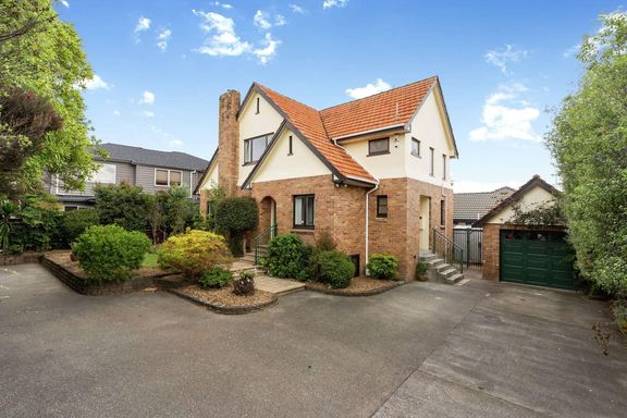 Property value - 1/129 Ridge Road, Howick - realestate.co.nz