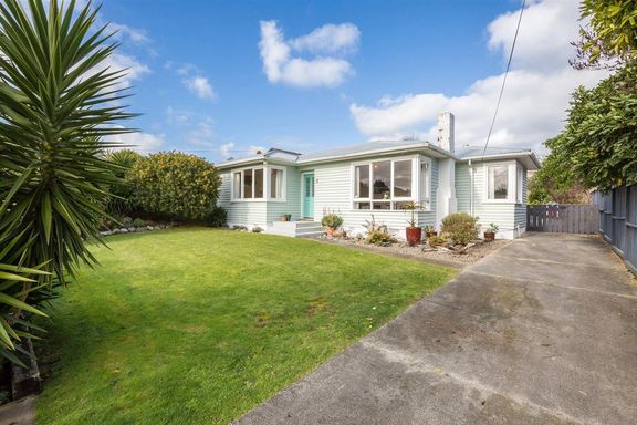 Property value - 8 Fincham Road, Raumati Beach - realestate.co.nz