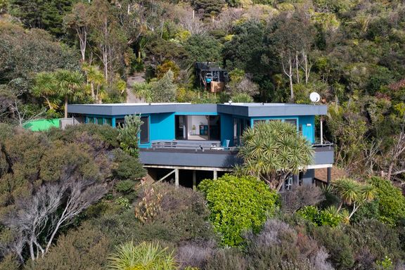 Property value - 73 Piha Road, Piha - realestate.co.nz
