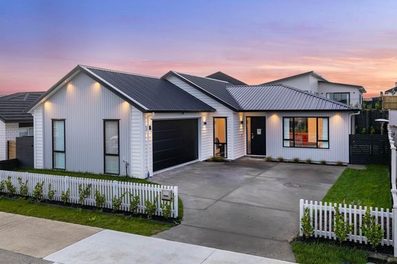 Property value - 39 John Fair Drive, Wainui - realestate.co.nz