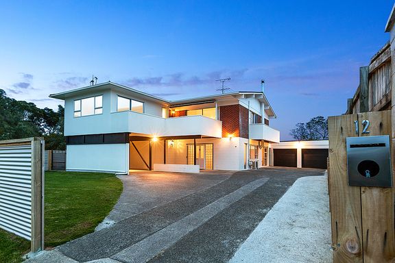 Property value - 12 Stanmore Bay Road, Stanmore Bay - realestate.co.nz