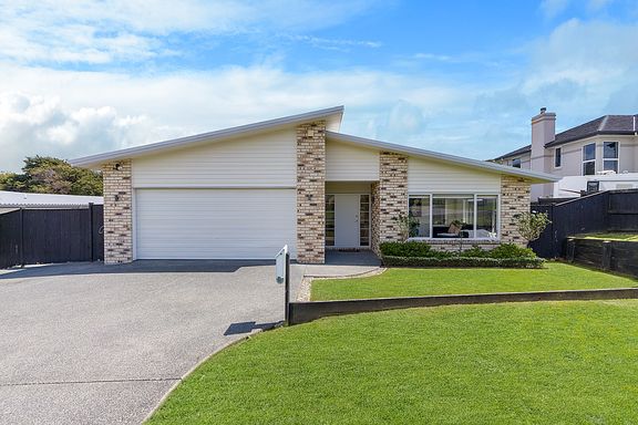 Property value - 8 Te Puru Drive, Maraetai - realestate.co.nz