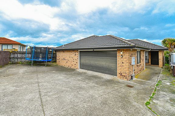 Property value - 11 Derryveagh Lane, Weymouth - realestate.co.nz