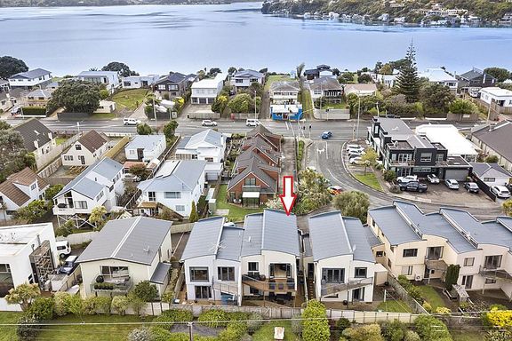 Property value - 8 Marina View, Mana - realestate.co.nz