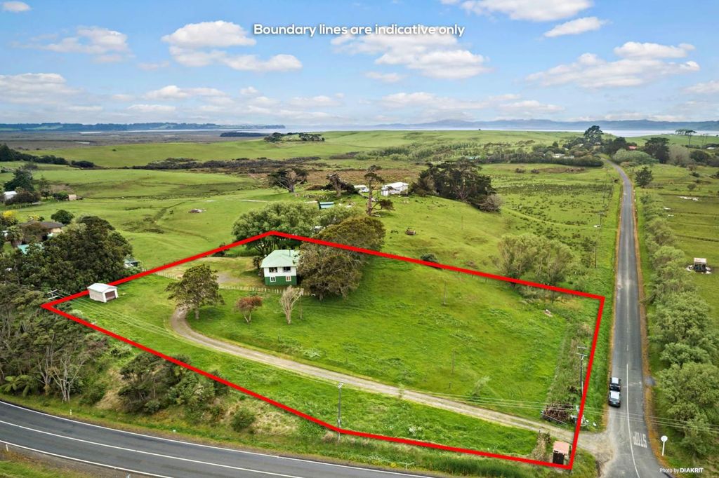 Property value - 1 Haranui Road, South Head - realestate.co.nz