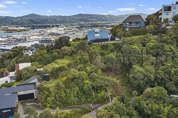Property value - 8E Nikau Road, Point Howard - realestate.co.nz