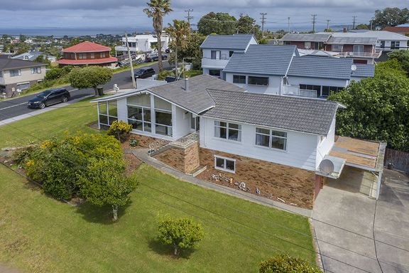 Property value - 64 Stanmore Bay Road, Stanmore Bay - realestate.co.nz