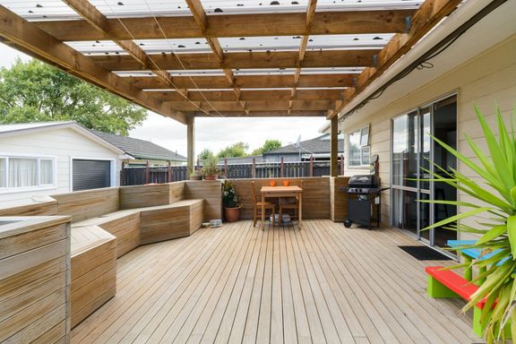 Property value - 50 John F Kennedy Drive, Milson - realestate.co.nz