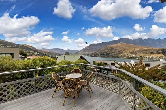 Property value - 9 Highview Terrace, Queenstown Central - realestate.co.nz