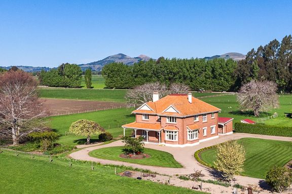 Property value - 404 Allanton Road, Outram - realestate.co.nz