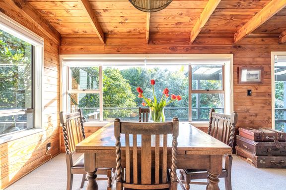 Property value - 4 Junction Road, Oneroa - realestate.co.nz