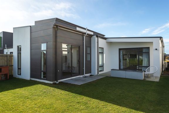 Property value - 85 Manakura Street, Russley - realestate.co.nz