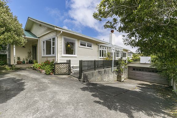 Property value - 20A Lochiel Road, Khandallah - realestate.co.nz