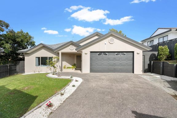 Property value - 45 Addison Drive, Glendene - realestate.co.nz