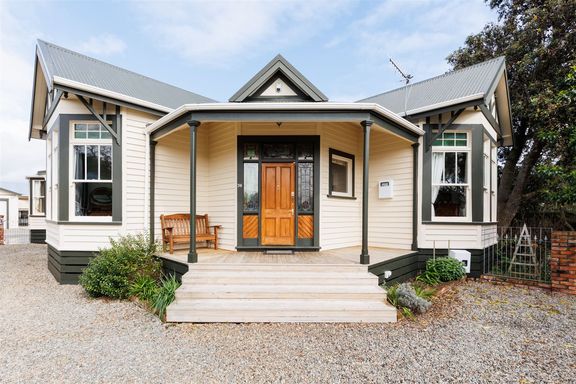 Property value - 36 College Street, Awapuni - realestate.co.nz
