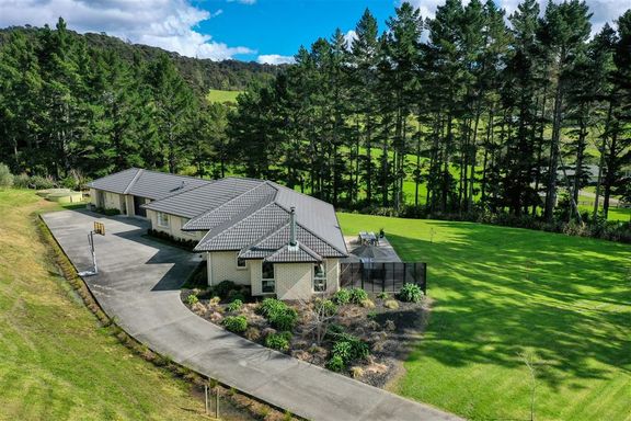 Property value - 64 Manuka Grove, Helensville - realestate.co.nz