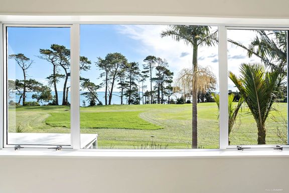 Property value - 19 Nicholas Gibbons Drive, Clendon Park - realestate.co.nz