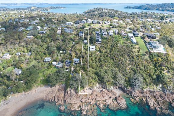 Property value - 53 Queens Drive, Oneroa - realestate.co.nz
