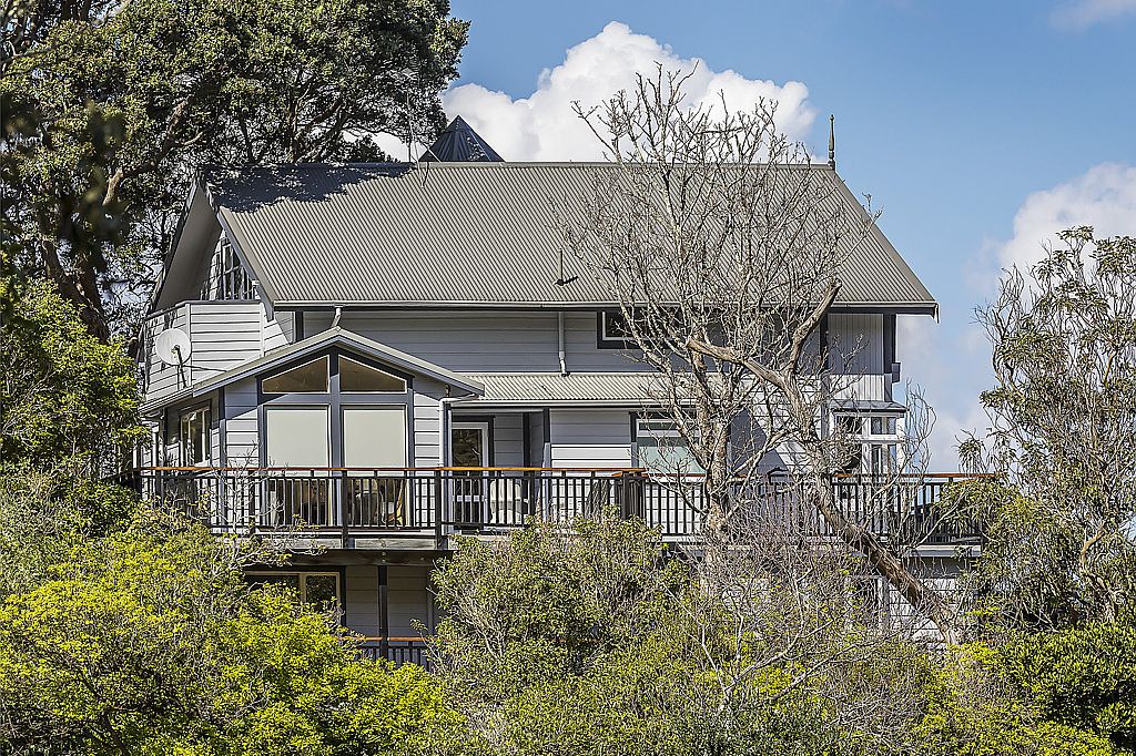 Property value - 18 Rangiora Avenue, Kaiwharawhara - realestate.co.nz