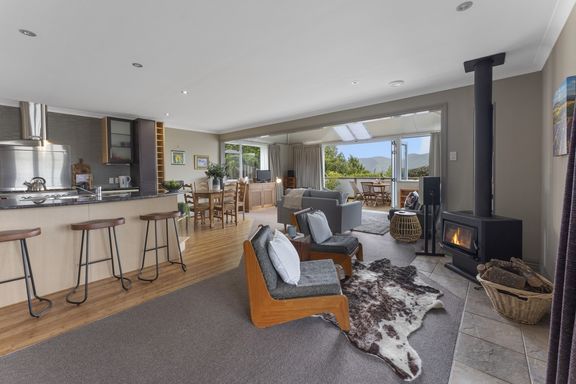 Property value - 47 Mossburn Grove, Kelson - realestate.co.nz
