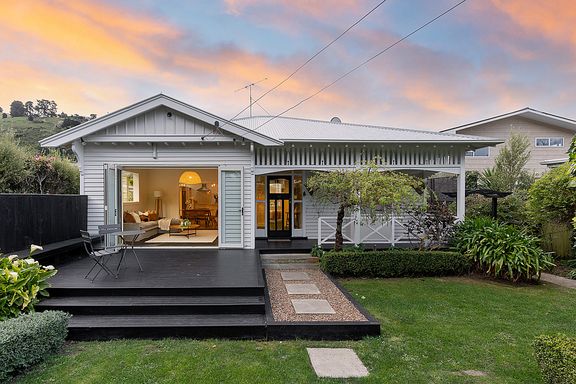 Property value - 40 Bay View Road, Moncks Bay - realestate.co.nz