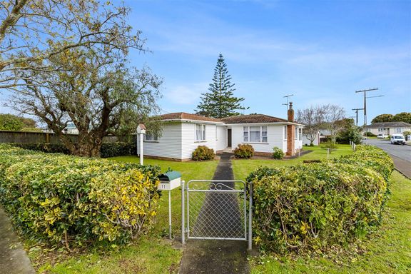 Property value - 11 Matapouri Road, Mangere Bridge - realestate.co.nz