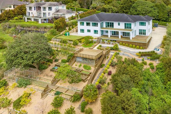 Property value - 870 Redoubt Road, Flat Bush - realestate.co.nz