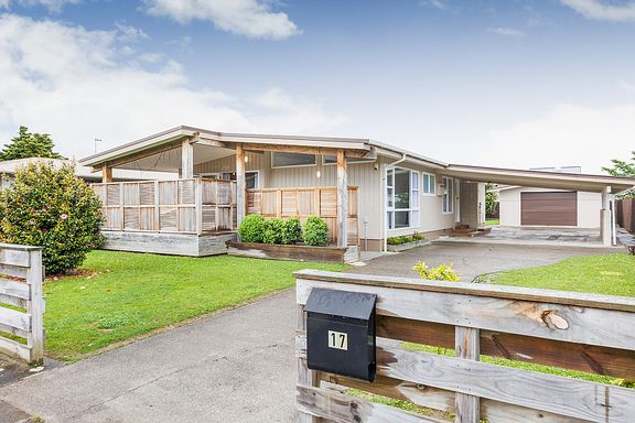 Property value - 17 Wikiriwhi Crescent, Awapuni - realestate.co.nz