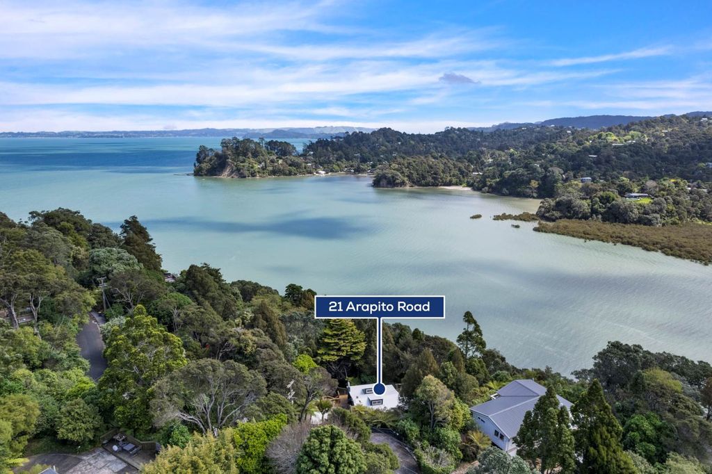 Property value - 21 Arapito Road, Titirangi - realestate.co.nz