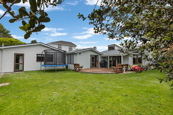 Property value - 47 Branch Road, Highlands Park - realestate.co.nz