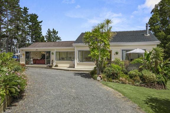 Property value - 1258 East Coast Road, Redvale - realestate.co.nz