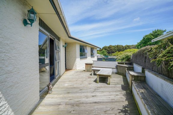 Sold - 19 Ascot Terrace, Kingswell - realestate.co.nz