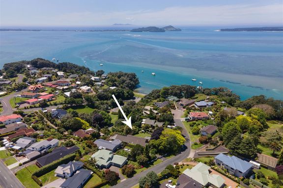 Property value - 9 Baigent Place, Tanners Point - realestate.co.nz