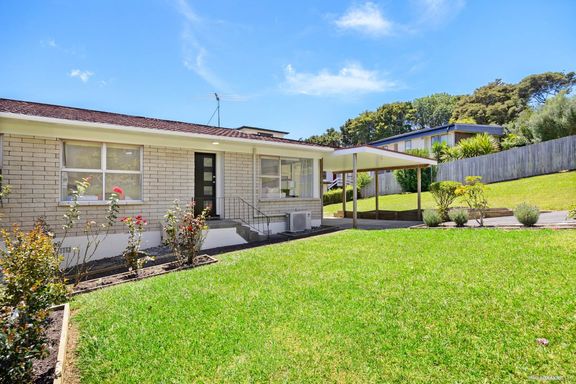 Property value - 2/13 Kathleen Street, Totara Vale - realestate.co.nz