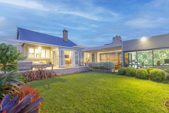 Property value - 100 Old Mill Road, Westmere - realestate.co.nz