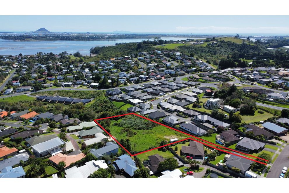 33 Discovery Avenue, Welcome Bay, Tauranga - For Sale - realestate.co.nz