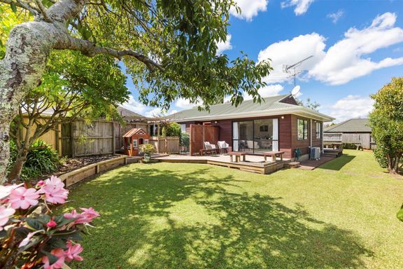 Property value - 2/67 Howe Street, Howick - realestate.co.nz