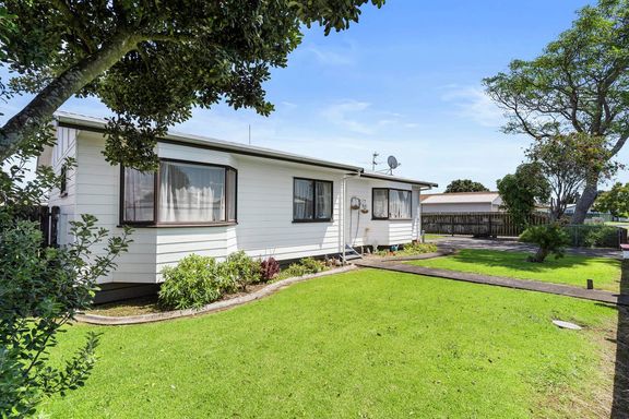 Property value - 86 Maplesden Drive, Clendon Park - realestate.co.nz