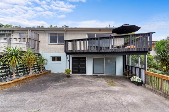 Property value - 2/10 Sherie Place, Howick - realestate.co.nz