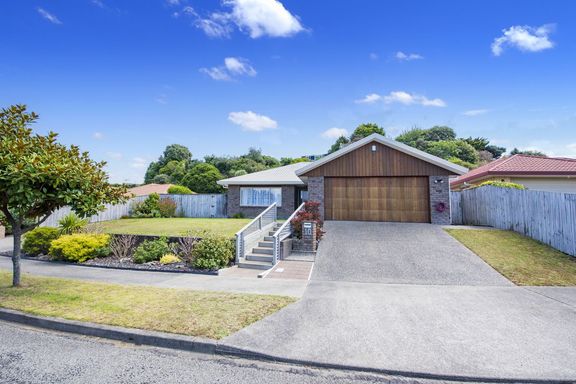Property value - 10 Leanne Way, Waikanae Beach - realestate.co.nz