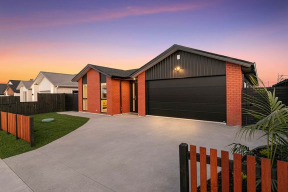 Property value - 11 Frith Street, Wainui - realestate.co.nz