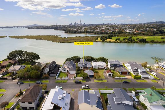 Property value - 7 Bangor Street, Point Chevalier - realestate.co.nz