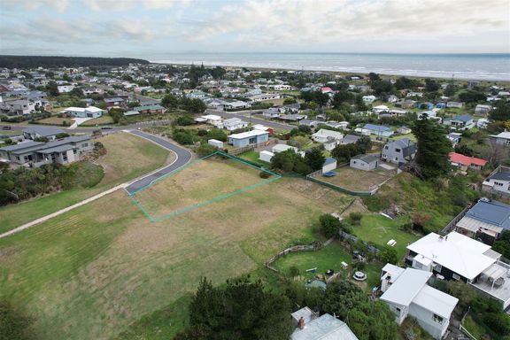 Property value - 41 Taonui Street, Waitarere Beach - realestate.co.nz