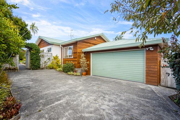 Property value - 152A Hutchinson Avenue, New Lynn - realestate.co.nz