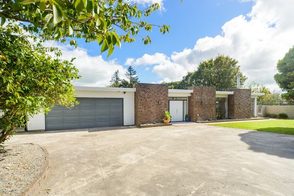 Property value - 76 Lincoln Street, Ashhurst - realestate.co.nz