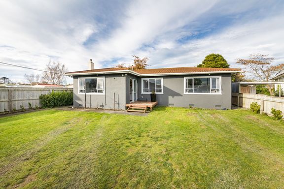 Property value - 15A Edinburgh Street, Feilding - realestate.co.nz