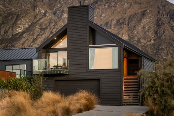 Property value - 8 Falconer Rise, Jacks Point - realestate.co.nz