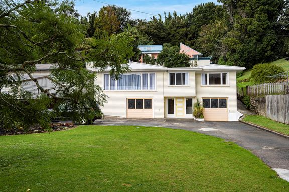 Property value - 81 Tarewa Road, Morningside - realestate.co.nz